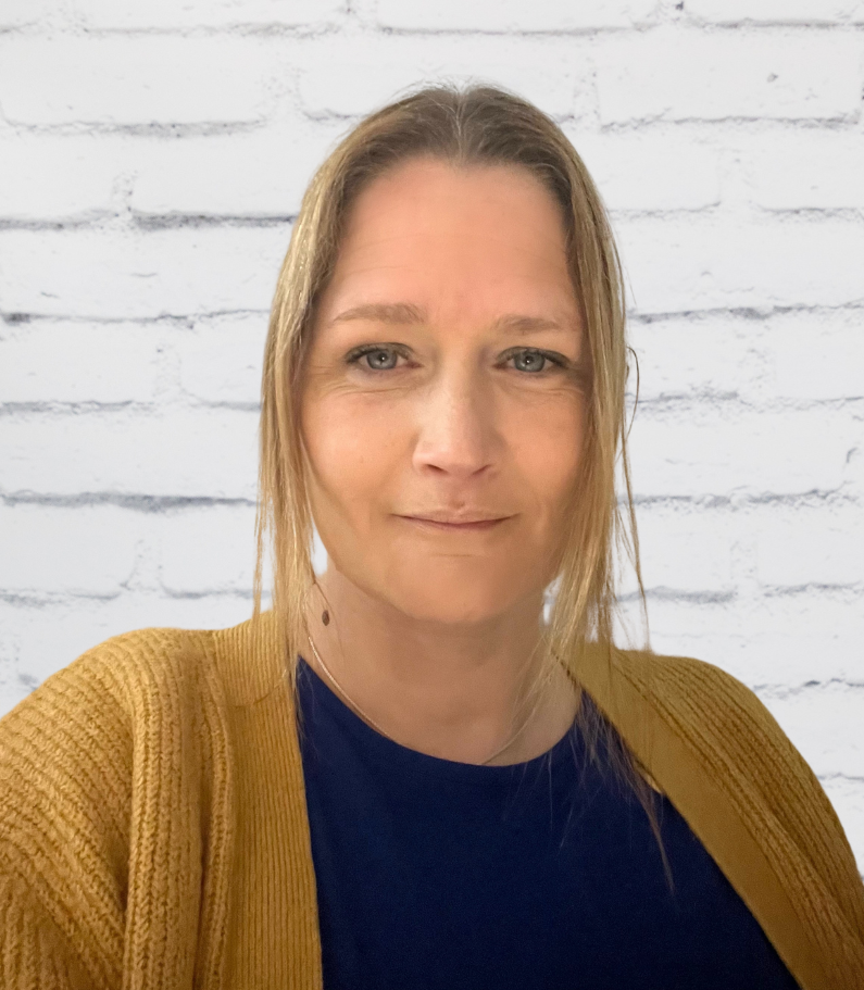 Estate Agent In Cheltenham | Perry Bishop | Contact Us Today